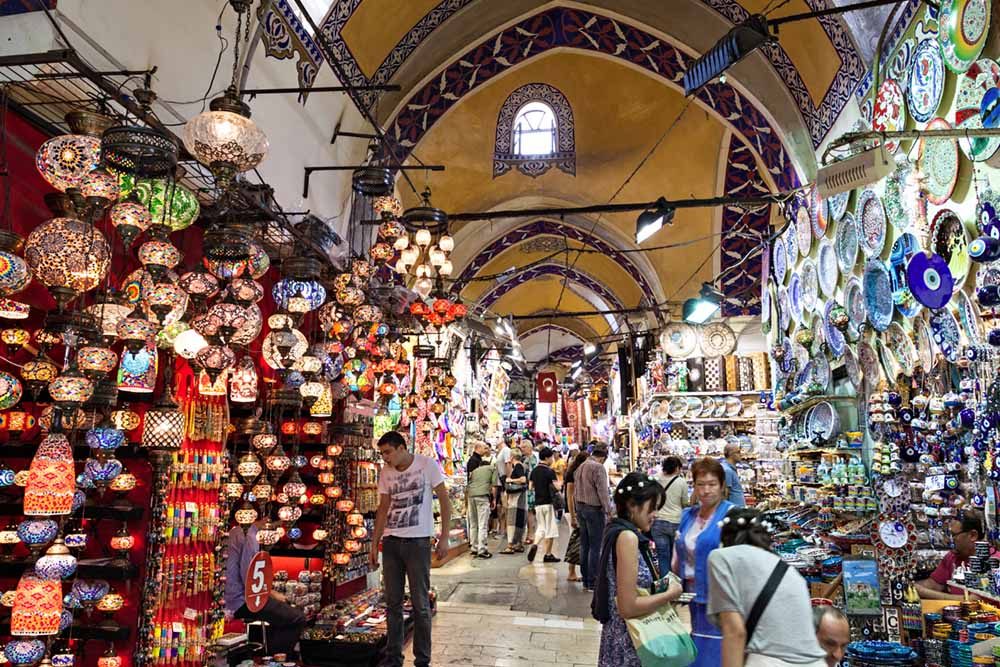 Istanbul Bosphorus Cruise and Istanbul's Egyptian Bazaar Tour